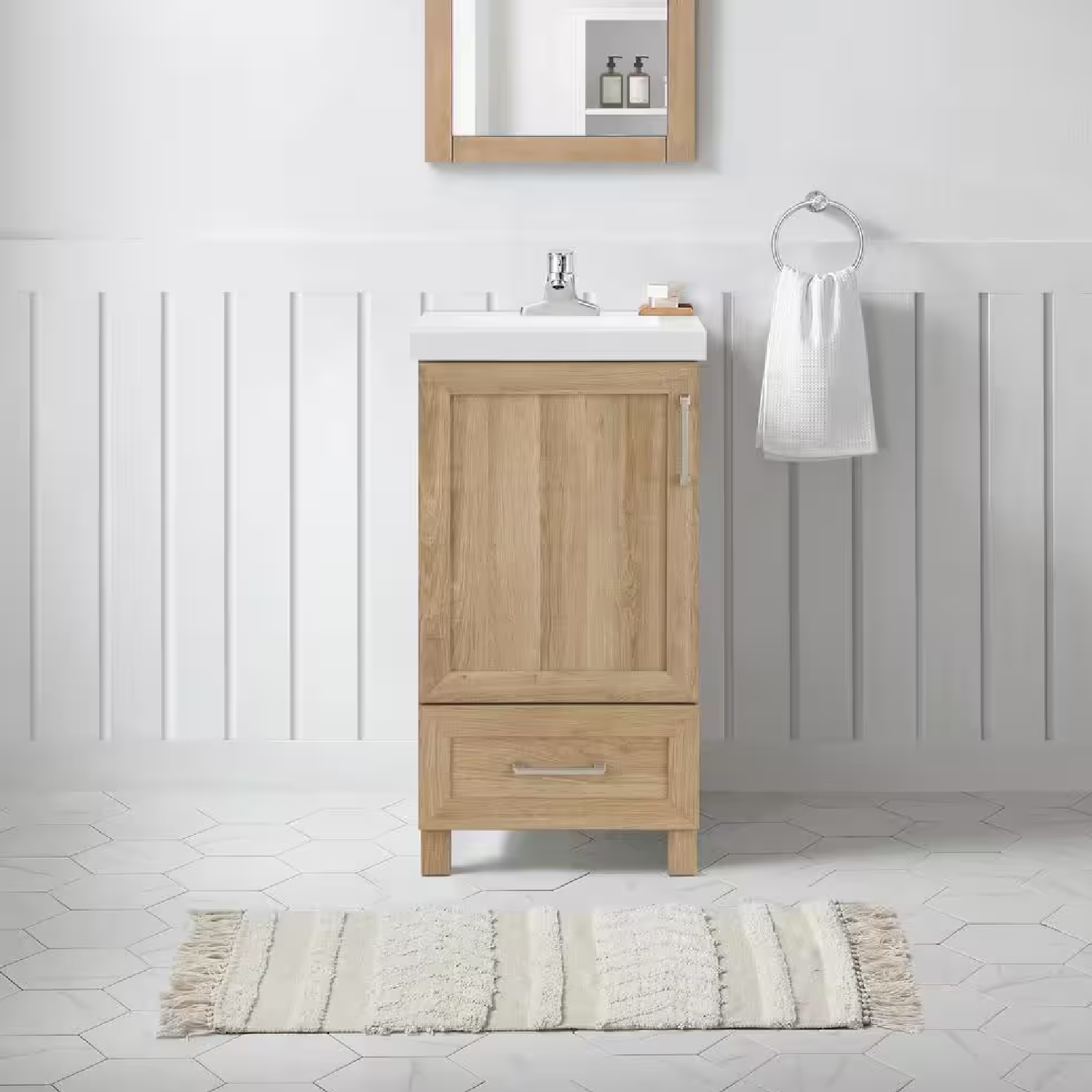 18-Inch Bathroom Vanities: Space-Saving Solutions – Super Arbor
