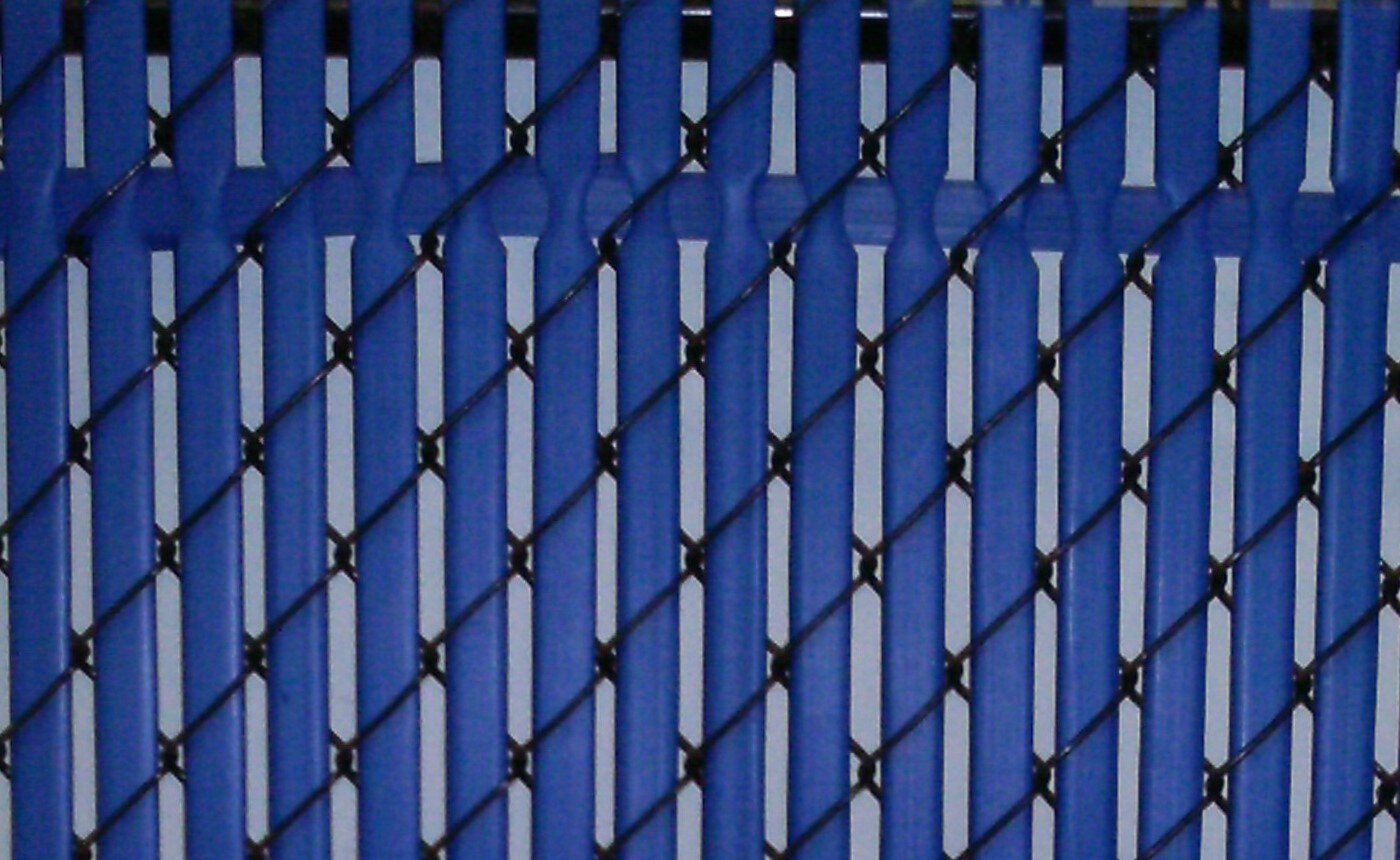 Pexco 6-ft H x 1-in W Blue Hdpe Chain Link Fence Slat 82-Pack – Super Arbor