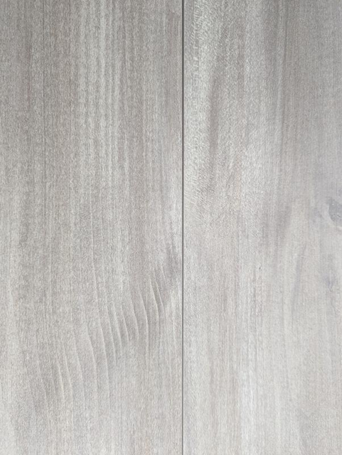 Silverton Oak 8 mm T x 7.5 in. W Water Resistant Laminate Wood Floorin ...